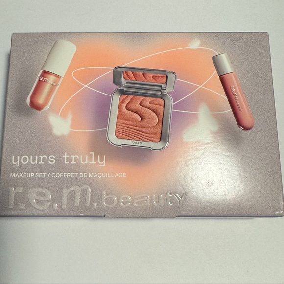 R.E.M. Beauty | Makeup | Ariana Grande Rem Beauty Yours Truly Makeup ...